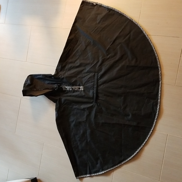 totes | Jackets & Coats | Totes Hooded Rain Poncho One Size Fits All ...
